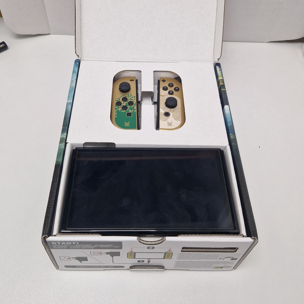 Pre-owned Nintendo Switch, 64GB OLED Legend of Zelda + Gold Joy-Cons ...